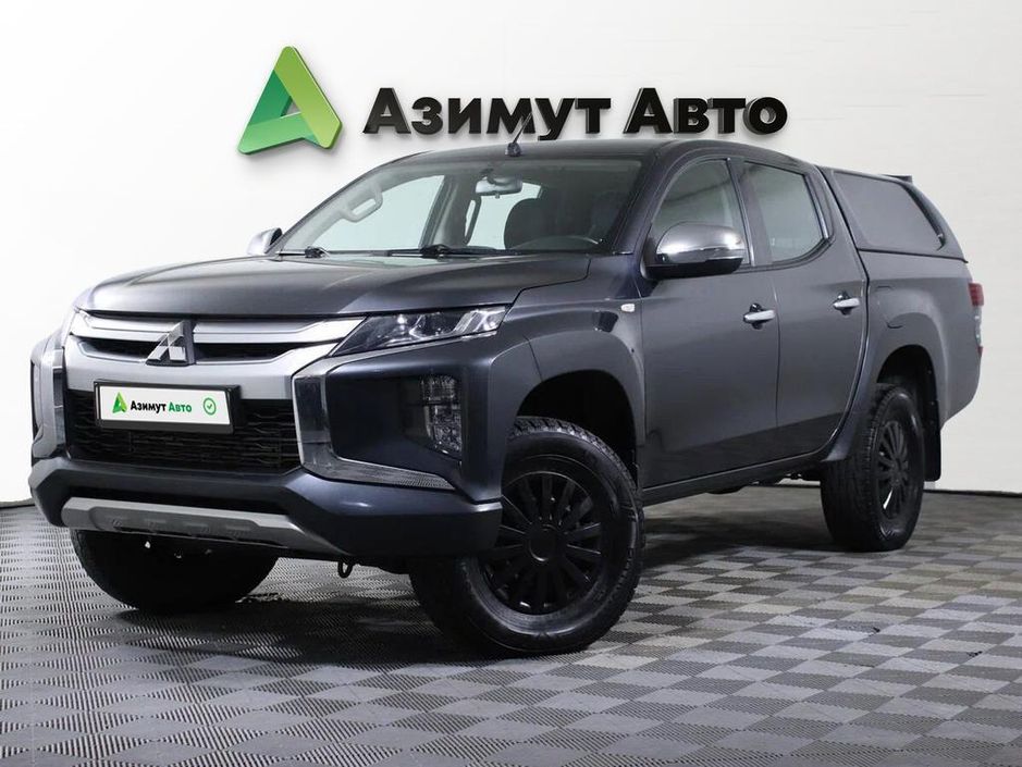 Купить подержанный Mitsubishi L200 2019 года с пробегом 65 525км по цене 1 599 000 руб. в ...